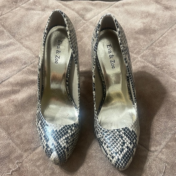 Eva & Zoe | Shoes | Ava Zoe Snake Skin Heels | Poshmark